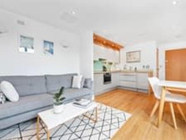 Drayton Park, Highbury, London, N5 1PW