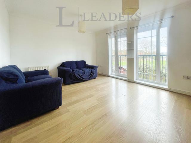 Drayton Street, M15 4 bed house to rent £2,350 pcm £542 pw