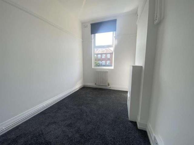 Drayton Waye, Kenton, Harrow, HA3