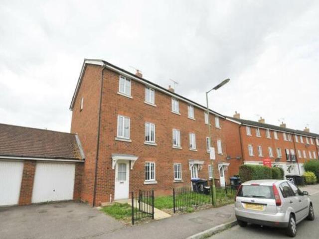 Dragon Road, Hatfield, 5 Bedroom House