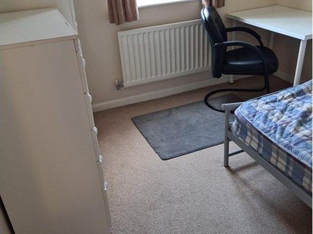 Dragon Road, Hatfield AL10, Room to rent, £745 pcm | PrimeLocation