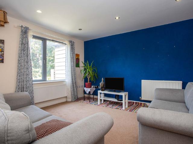 Dragonfly Close, London, E13