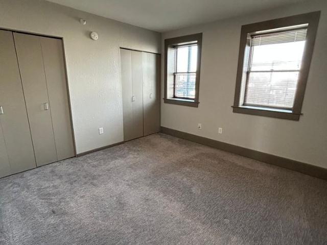 Drake Court and Liberty Lofts apartments! Enjoy downtown living at its best. 2 Bedroom Apartment for Rent at 2116 Leavenworth St, Omaha, NE 68102 Park East