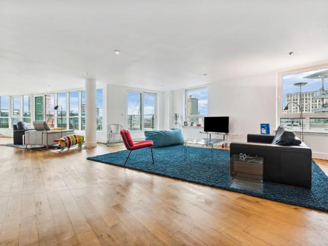 Drake House, 14 St George Wharf SW8, 3 bed flat to rent, £5,300 pcm | PrimeLocation