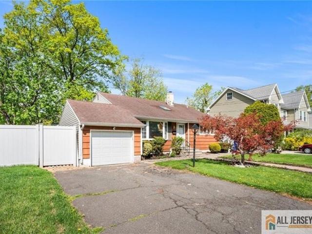 Drake Pl, Colonia, Home For Sale