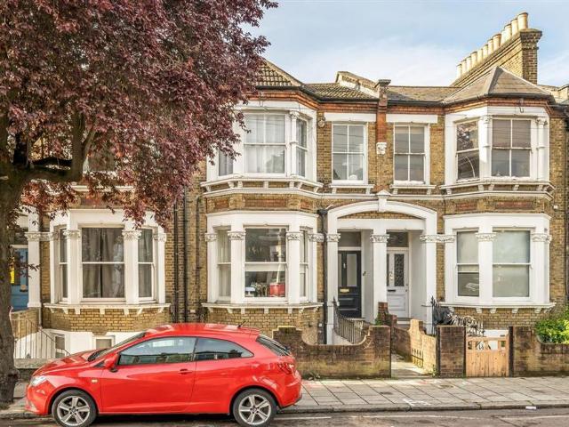 Drakefell Road, London SE4 2 bed flat to rent £2,300 pcm £531 pw