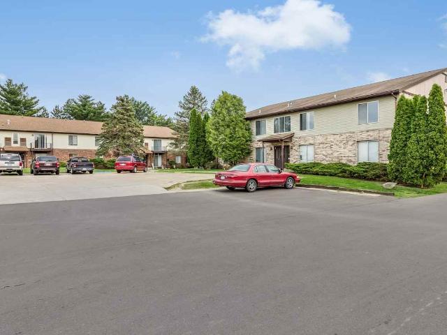 Drakeshire Apartments Suzanne Apartments LLC 1 Bedroom Apartment for Rent at 55 Suzanne Dr, Lapeer, MI 48446