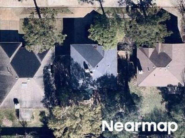 Drakewood Dr
