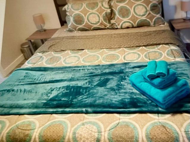 Drama Free quiet Furnished Room