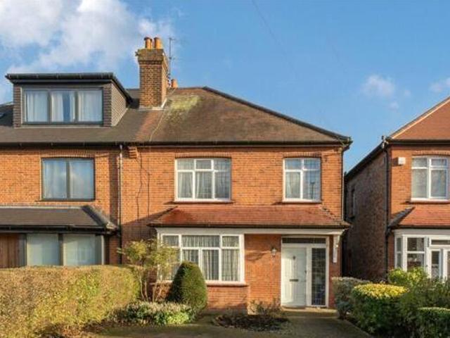 Drapers Road, Enfield, 3 Bedroom House