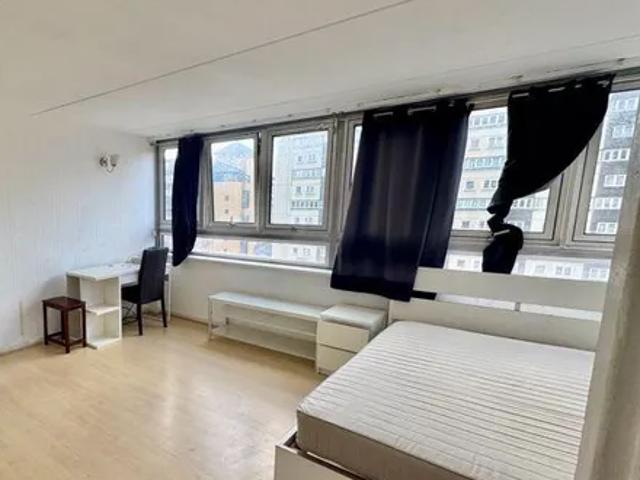 DRCA, Charlotte Despard Avenue, London, SW11 5HD, United Kingdom | 3 bed apartment for rent #138776787 | Rentberry