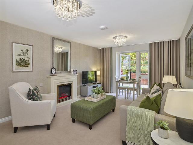 Dreton Lodge, Drayton