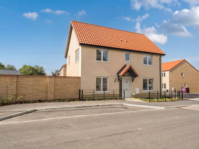Drew Fields, Sudbury CO10, 3 bed property to rent, £1,450 pcm | PrimeLocation
