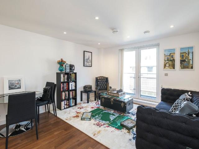 Drew House, Deptford SE8, 2 bed flat to rent, £2,167 pcm | PrimeLocation