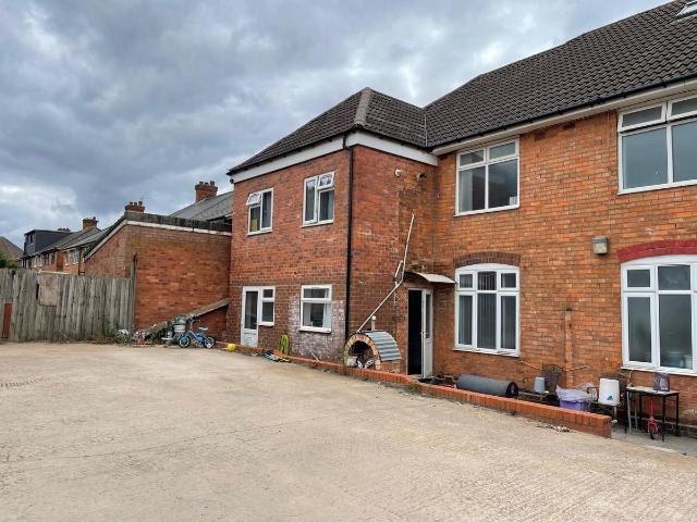 Drews Lane, Birmingham B8, 2 bed flat to rent, £950 pcm | PrimeLocation