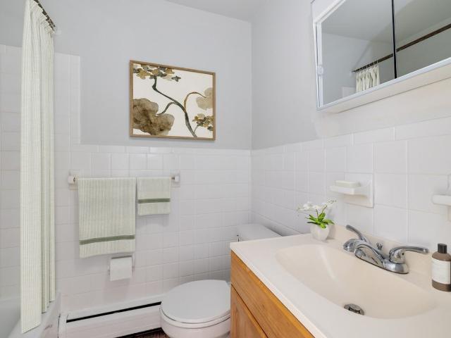 Drexel Apartments 1 Bedroom Apartment for Rent at 3852 Garrett Rd, Drexel Hill, PA 19026