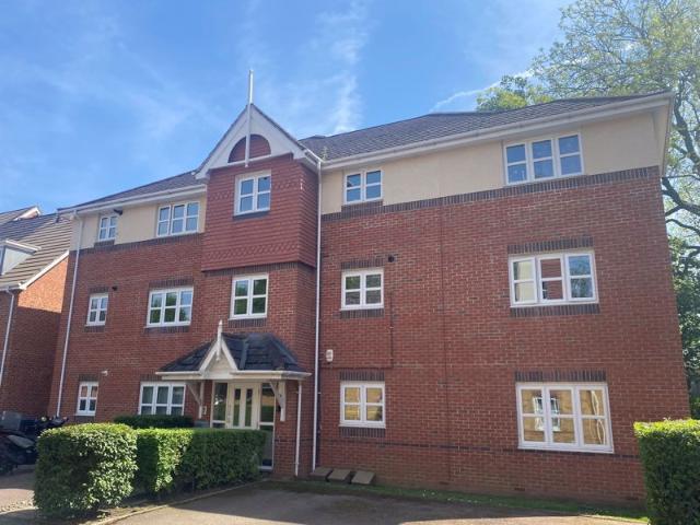 Dreadnought Close, Colliers Wood, London SW19, 2 bed flat to rent, £1,800 pcm | PrimeLocation