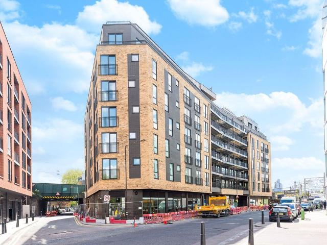 Dressage Court E2, Bethnal Green, London, 1 bed flat to rent, £2,760 pcm | PrimeLocation