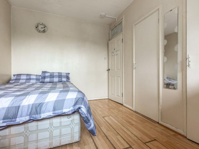 Driffield Road, London E3, Room to rent, £819 pcm | PrimeLocation