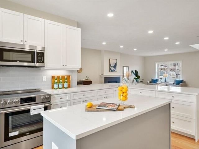 Driftwood Cir Unit,sandown, Condo For Sale