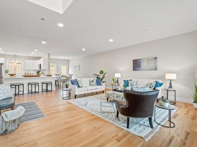 Driftwood Cir Unit,sandown, Home For Sale