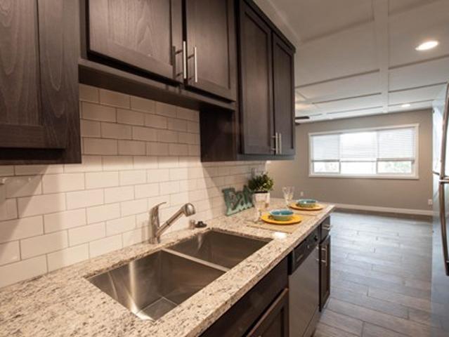 Driftwood Village 2 Bed 1 Bath