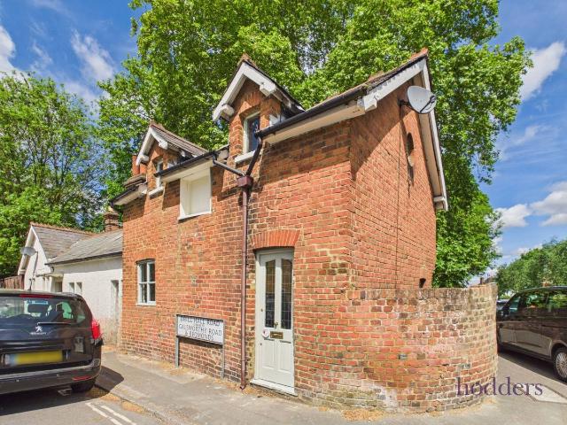 Drill Hall Road, Chertsey, Surrey KT16, Studio to rent, £1,100 pcm | PrimeLocation