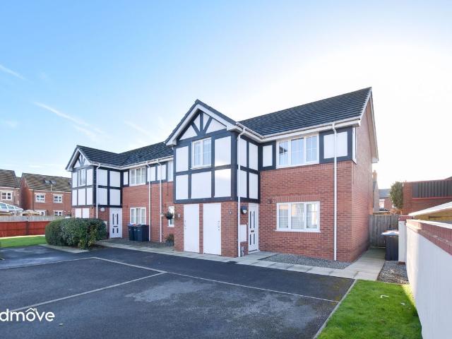 Drillfield Court, Northwich CW9, 2 bed flat to rent, £900 pcm | PrimeLocation
