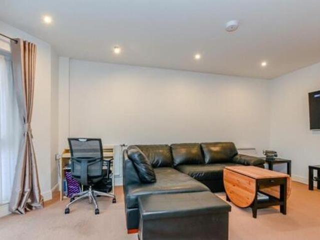 Drinkwater Road, Harrow, 2 Bedroom Flat