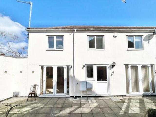 Drudge Road, Gorleston, 2 Bedroom Semi detached