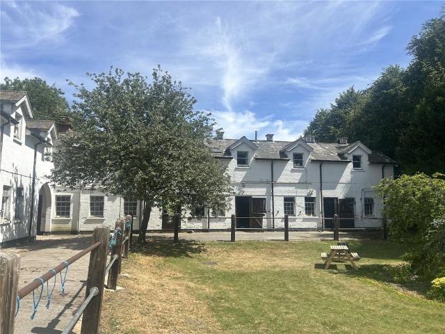 Druids Lodge, Salisbury, Wiltshire, SP3 3 bed apartment to rent £1,545 pcm £357 pw
