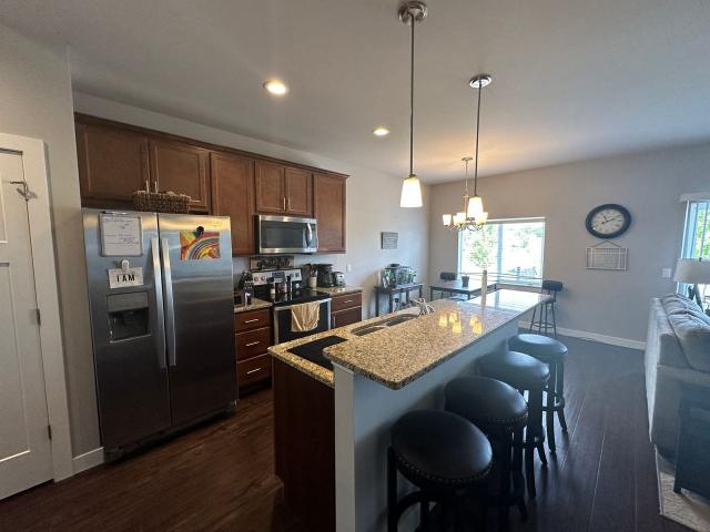 Drumlin Duplexes 4 Bedroom Apartment for Rent at 103 Drumlin Cir, Oregon, WI 53575 Alpine Meadows