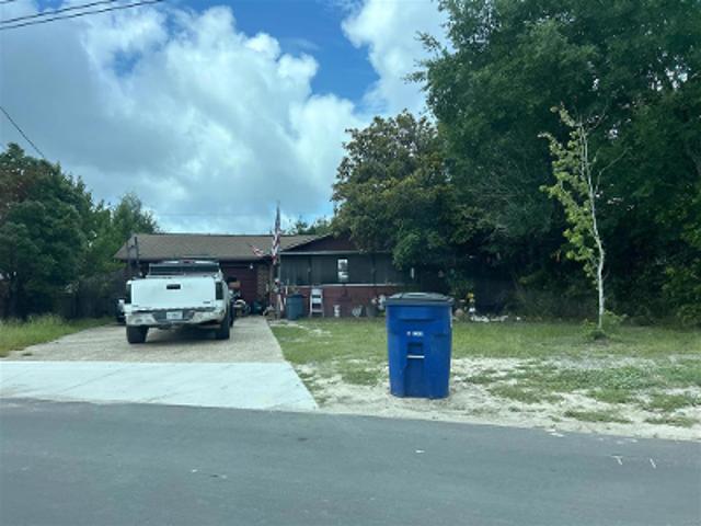 Drummond Ave