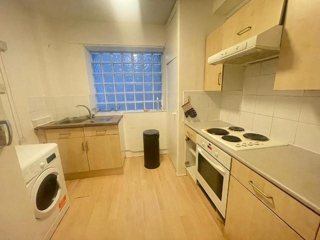 Drummond Crescent, London NW1, 2 bed flat to rent, £2,900 pcm | PrimeLocation