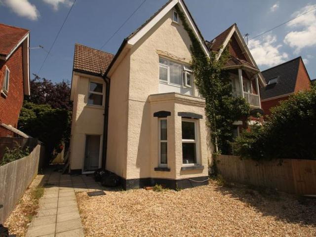Drummond Road, Bournemouth BH1 6 bed property to rent £2,750 pcm £635 pw