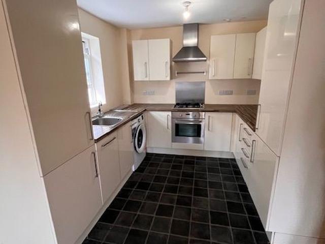 Drummond Road, Bournemouth BH1, 2 bed flat to rent, £1,025 pcm | PrimeLocation