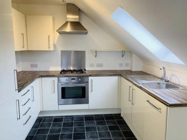 Drummond Road, Bournemouth BH1, 2 bed flat to rent, £1,150 pcm | PrimeLocation