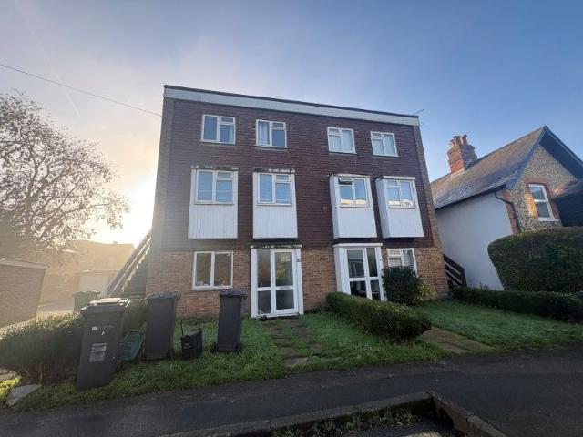 Drummond Road, Guildford GU1, 2 bed flat to rent, £1,650 pcm | PrimeLocation