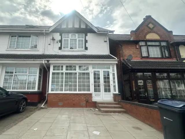 Drummond Road, Hay Mills, B9 5XL, United Kingdom | 4 bed apartment for rent #167487055 | Rentberry