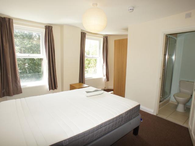 Drummond Road, St Pauls, Bristol BS2, Room to rent, £825 pcm | PrimeLocation