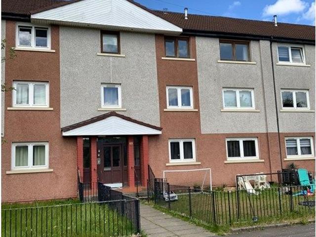 Drummore Road, Glasgow G15, 3 bed flat to rent, £950 pcm | PrimeLocation