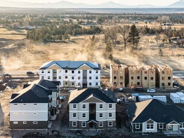 Introducing Dry Canyon – Redmond’s newest Luxury Apartments 2 Bedroom Apartment for Rent at 2960 Northwest Way, Redmond, OR 97756