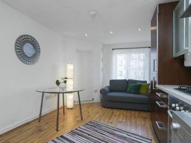 / Drybrough Crescent, Peffermill, 1 Bedroom Flat