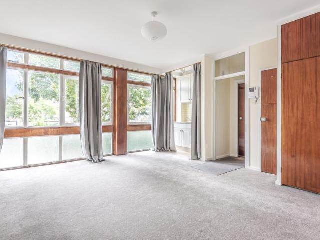 Dryden Court, Kennington, London, SE11