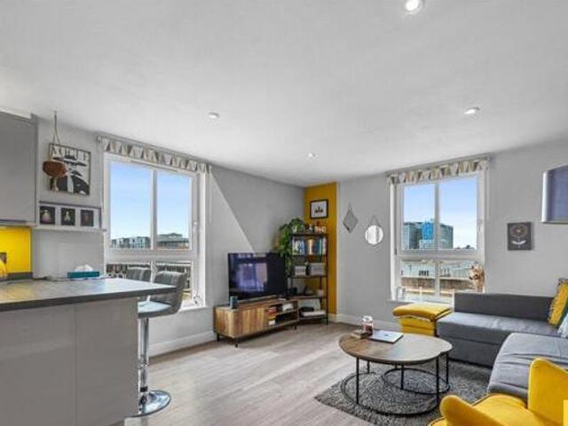 Dryden Building, Commercial Road, 1 Bedroom Apartment