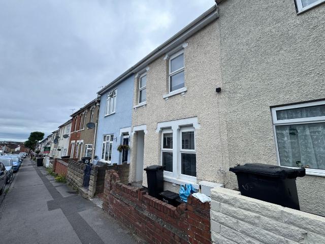 Dryden Street, Swindon SN1, 2 bed terraced house to rent, £1,200 pcm | PrimeLocation