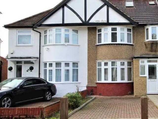 Dryden Road, London, HA3 7JZ, United Kingdom | 4 bed townhouse for rent #132352202 | Rentberry