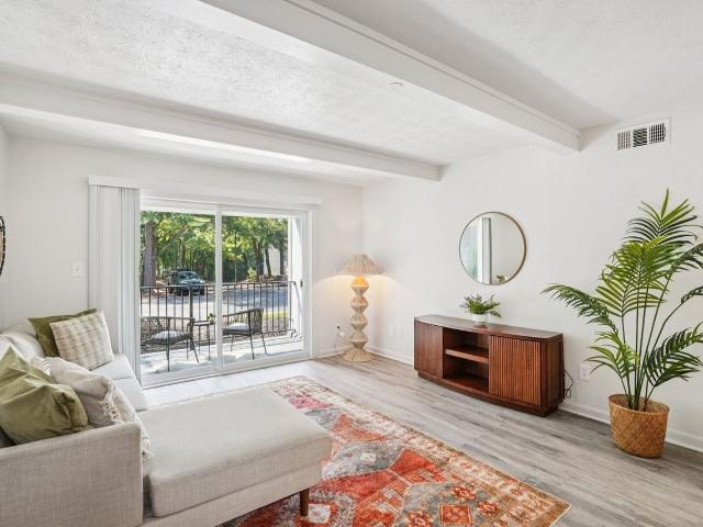 Dwell @ 750 2 Bedroom Apartment for Rent at 750 Franklin Gateway Southeast, Marietta, GA 30067