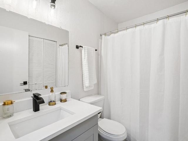 Dwell @ 750 2 Bedroom Apartment for Rent at 750 Franklin Gtwy Se, Marietta, GA 30067