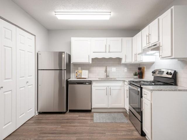 Dwell Townhomes 2 Bedroom Apartment for Rent at 1657 Quail Woods Road, Gastonia, NC 28054